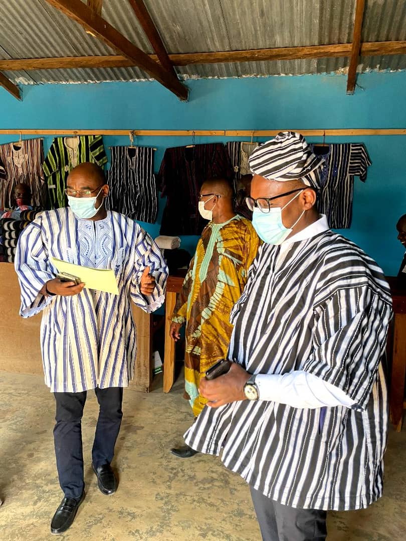 Togo / Le centre artisanal des tisserands de Bafilo reçoit la visite ...